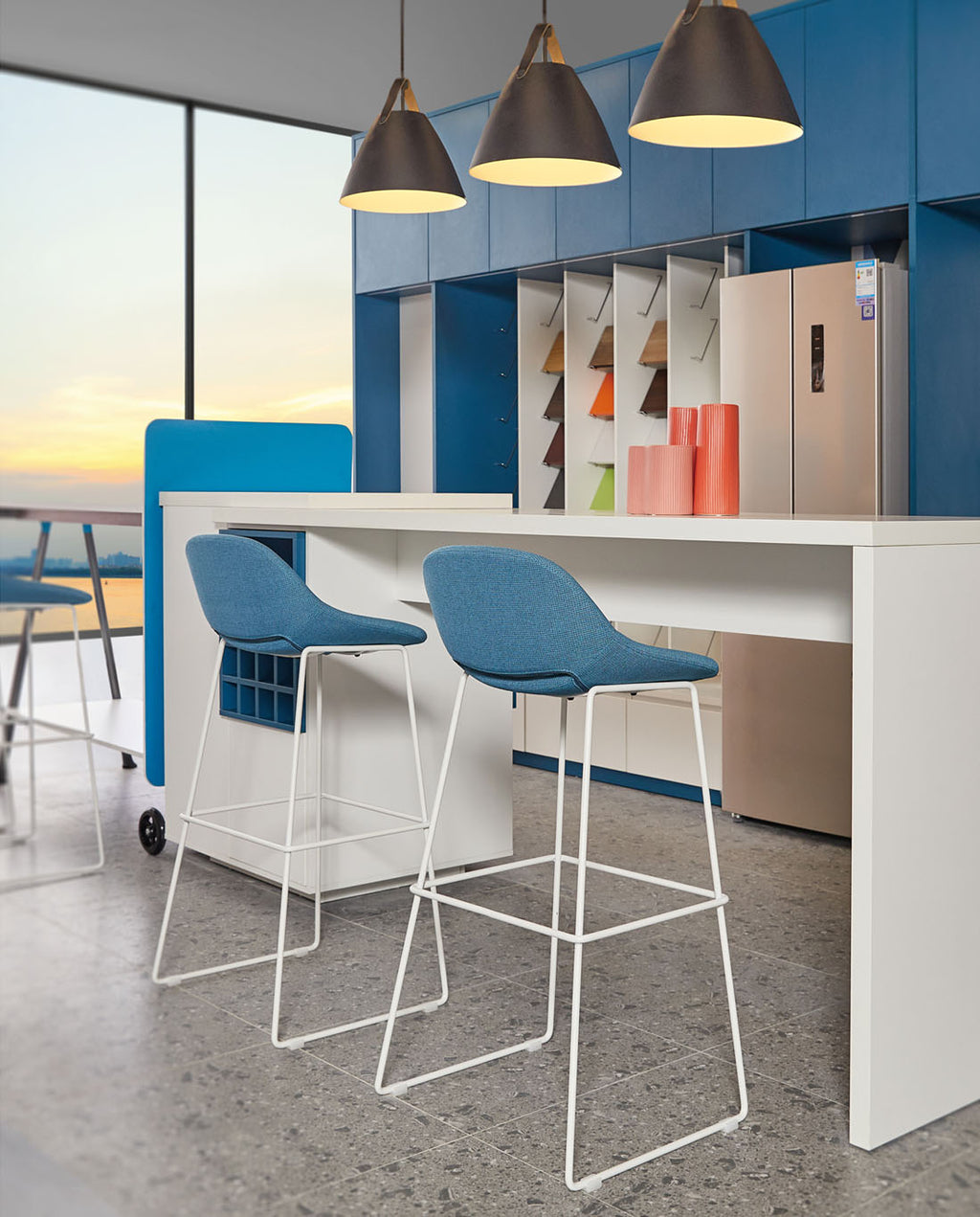 MIKA TETRA - Bar Chair - D'Arte Haus | Singapore Office Furniture